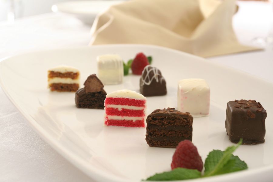 PETIT FOURS, ASSORTED, RED VELVET - Feeser's